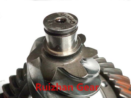 Automobile TOYOTA Limited Slip Differential , MITSUBISHI truck Rear Axle Spiral Bevel Gear supplier