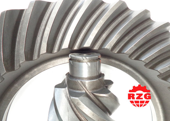 Automotive Spiral Bevel Pinion And Crown Wheel on ISUZU Rear Axle supplier