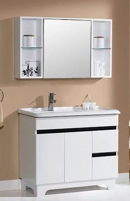 China Floor mounted themofoil Bathroom Vanity,High glossy white pvc cabinet supplier