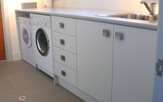 China MFC laundry cabinet supplier