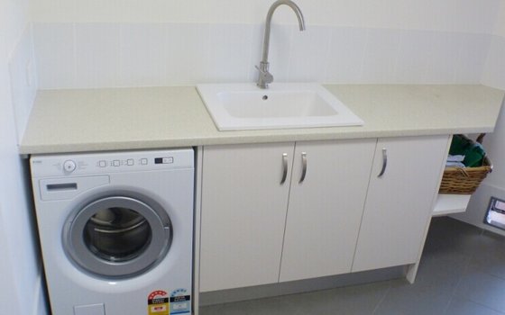 China MFC laundry cabinet supplier