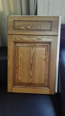 Ash raised kitchen cabinet door,solid wood kitchen cabinet door panel supplier