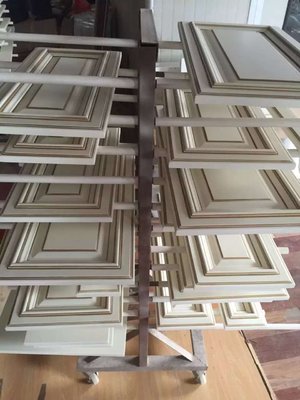 solid wood door panel,Glazed kitchen cabinet door,American style cabinet door supplier
