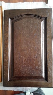 oak raised kitchen cabinet door,hot sale kitchen cabinet door ,Dark brown solid wood door supplier