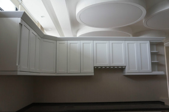 Shaker solid wood kitchen cabinet，North american style kitchen cabinet,Project kitchen set supplier