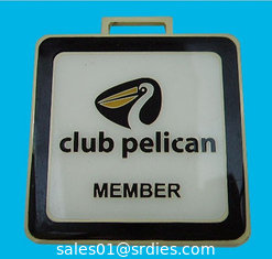 China Epoxy golf travel suitcase tags with golf club brands,custom golf accessories metal gifts supplier