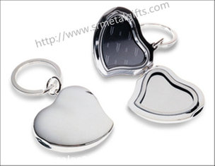 China Deluxe metal Photo locket keychains, metal picture locket pendant key rings small quantity supplier