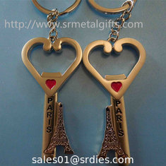China Metal gold plated Paris Eiffel tower design key shaped pendants, key shape pendant keyring supplier
