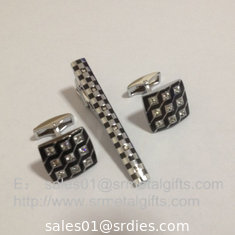 China Sleek soft enamel checker tie clip and cufflink set for men, supplier
