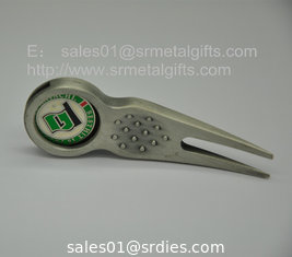 China custom metal golf divot tool with magnetic ball marker set, golf pitchmark repairer supplier