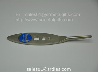 China Metal golf tee pitchmark with epoxy dome logo, golf club gift metal diovot repair tool, supplier