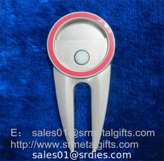 China Magnetic golf divot repair tool with ball marker, blank golf pitchfork with magnet dot, supplier