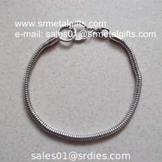 China Brass snake chain bracelet in silver, soft snake chain accessory supplier supplier