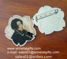 China Offset print lapel pin badges, gradual color print brass lapel pin with safety pin supplier