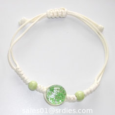 China Natural Dried Flowers Handmade Charm Bracelets at Small Wholesale for Cheap, Dried Gypsophila Charm Bracelets supplier