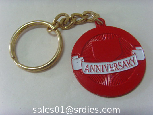 Personalized bottle cap key chain, designer metal bottle cap keyring, coin holder keychain supplier