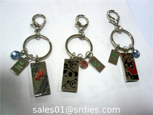 Commemorative key chains with Poly resin painted charm fobs, painted key tags keychain, supplier