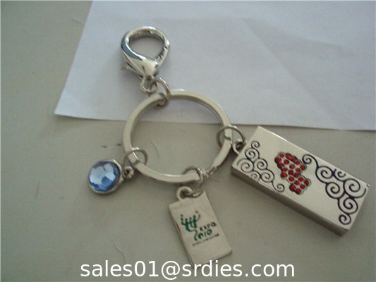 Commemorative key chains with Poly resin painted charm fobs, painted key tags keychain, supplier