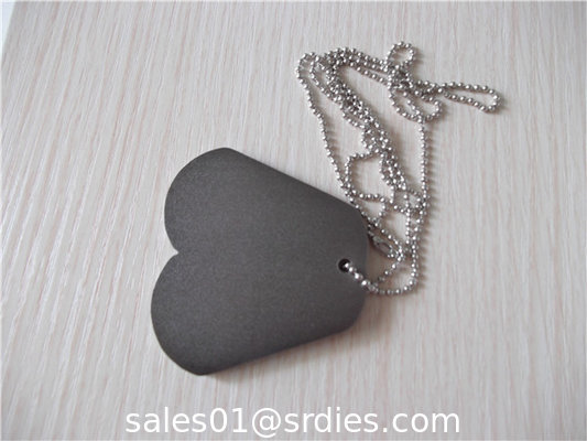 Colored painted metal dog tag with epoxy coated, custom painted dog tag with ball chain, supplier