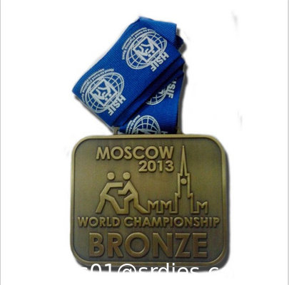 Metal world cup awards medal with lanyard, alloy sports champion prizing medallions, supplier
