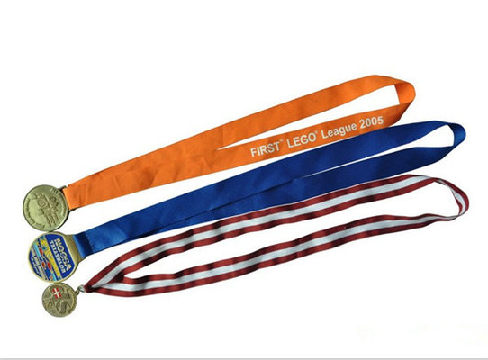 Metal world cup awards medal with lanyard, alloy sports champion prizing medallions, supplier