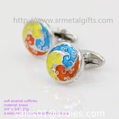 Soft enamel women's fashion cufflinks, stocked imitation enamel cufflinks for women gift, supplier