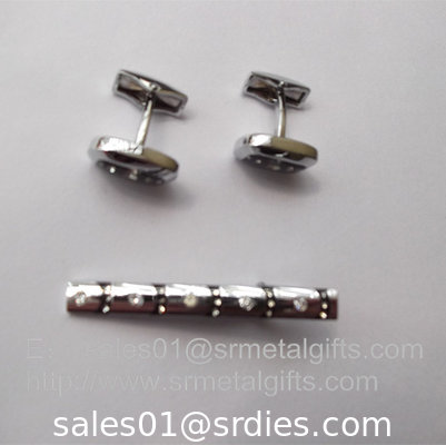 Sleek soft enamel checker tie clip and cufflink set for men, supplier