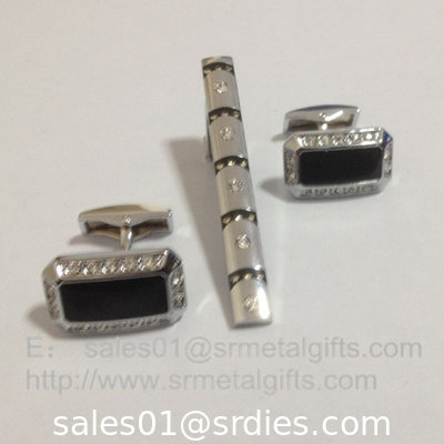 Red soft enamel checker design tie clip and cufflink set for men, enamel clasp tie clips, supplier