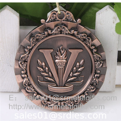 Metal Triathlon winner medals, bespoke metal sport games medals and medallions, supplier