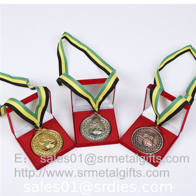 Metal Triathlon winner medals, bespoke metal sport games medals and medallions, supplier