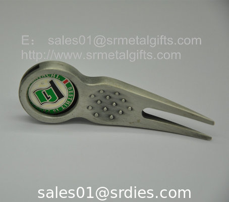 custom metal golf divot tool with magnetic ball marker set, golf pitchmark repairer supplier
