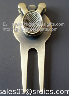 Golf club gift set metal golf pitch fork with magnetic ball marker, golf tee pitchforks, supplier