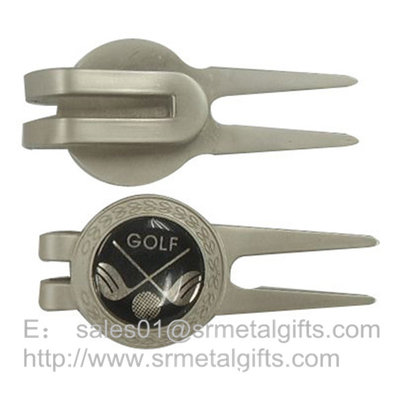 Small quantity wholesale metal golf pitchfork with golf design epoxy dome, supplier