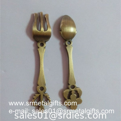 Metal Crafts Souvenir Fork & Spoon set, 3D Relief Collectible Fork And Spoon supplier