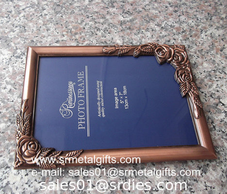 Metal rose photo frame, ready mold, metal photo frame ornated with rose on the frame supplier