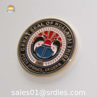 Gold tone metal souvenir coins with enamel in clear plastic box package supplier