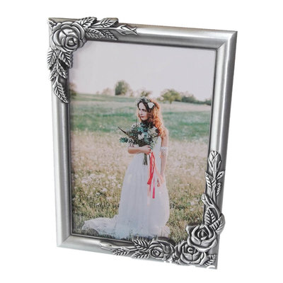 Antique Pewter Plated Sturdy Alloy emboss Rose Photo Frame 5x7 inch supplier