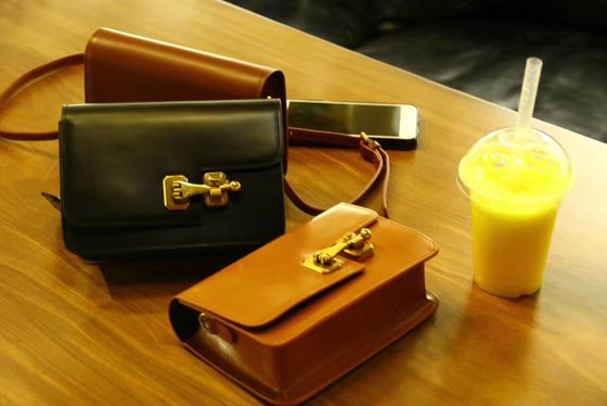 2018 New designed original manufacturer lady fashionable first layer leather lady  special shoulder bag