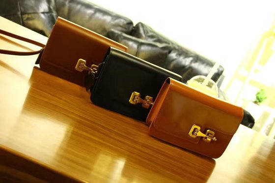 2018 New designed original manufacturer lady fashionable first layer leather lady  special shoulder bag