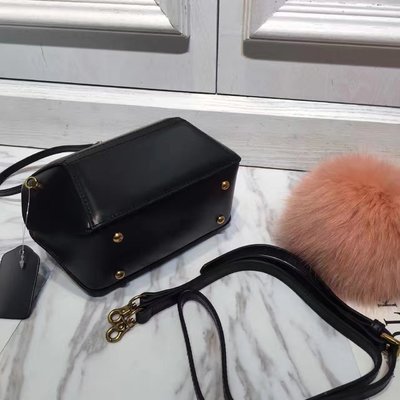 2018 New designed original manufacturer lady fashionable first layer leather special design clutch shoulder bag