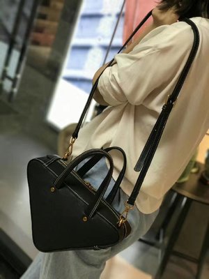 2018 New designed original manufacturer lady fashionable first layer leather special design shoulder bag