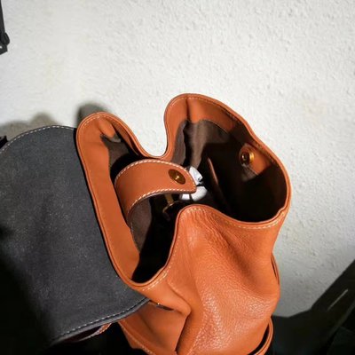 2018 New designed original manufacturer lady fashionable first layer leather lady  big backpack