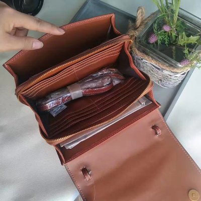 2018 trendy design original manufacturer lady first layer leather rivert shoulder bag