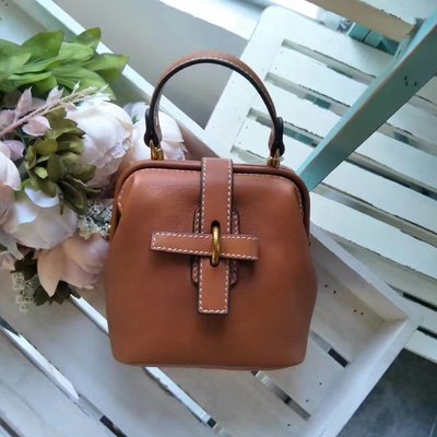2018 trendy design original manufacturer  first layer leather lady practical shoulder bag