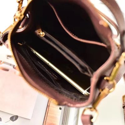 2018 trendy design original manufacturer  first layer leather lady muti function handbag