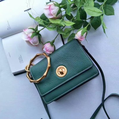 2018 trendy design original manufacturer  first layer leather lady shoulder  bag with bug ring