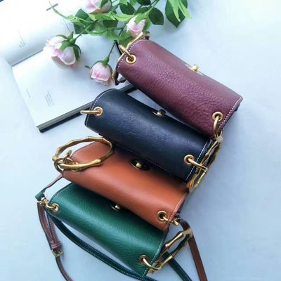 2018 trendy design original manufacturer  first layer leather lady shoulder  bag with bug ring