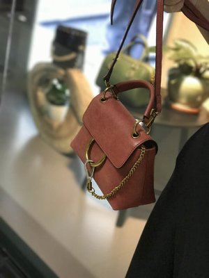 2018 trendy design original manufacturer  first layer leather vitage hot sale lady handbag