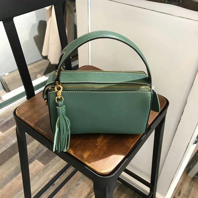 2018 hot sale good quality  top layer leather trendy design lady shoulder bag
