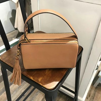 2018 hot sale good quality  top layer leather trendy design lady shoulder bag